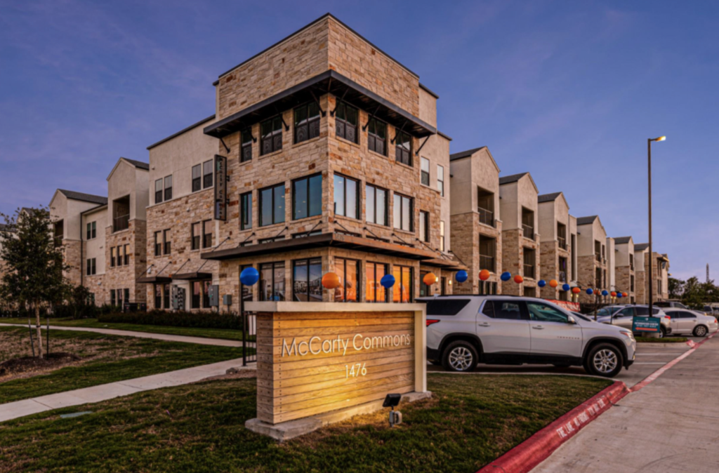 Recently completed central Texas multiunit apartment complex trades ...