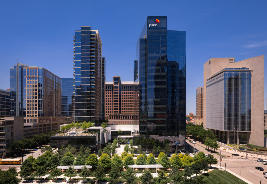 JLL Capital Markets arranges refinancing for PWC Tower in Dallas ...