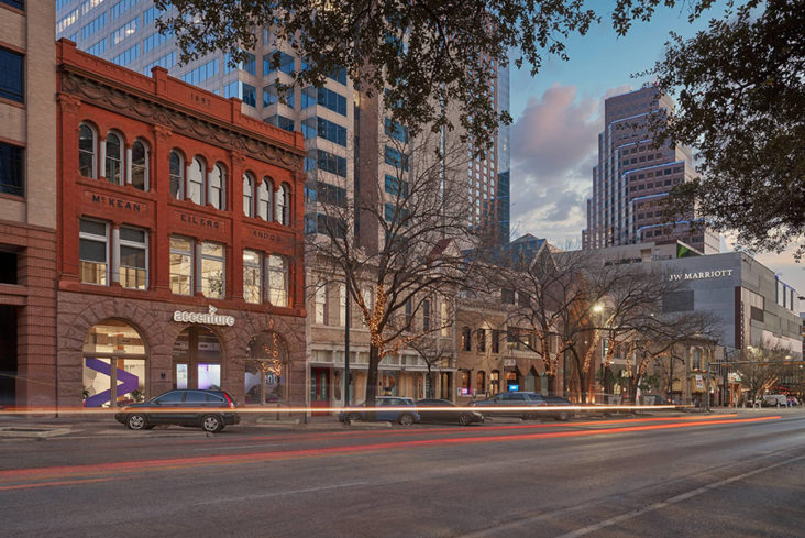 JLL Capital Markets closes sale of Congress Commons in downtown Austin ...