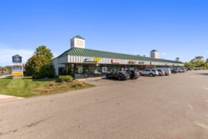 Marcus & Millichap negotiates sale of 10-suite strip center in Cedar ...