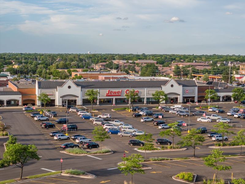JLL Capital Markets provides $41.65 million in financing for grocery ...