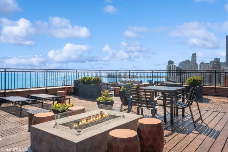 Chicago’s Draper and Kramer wins four multifamily housing awards – REJournals