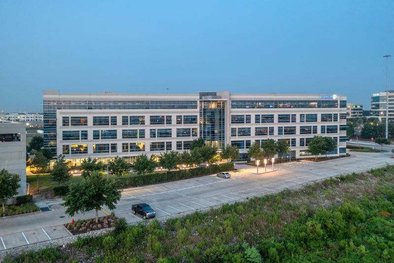 JLL Capital Markets sells 207,029-square-foot office property in ...