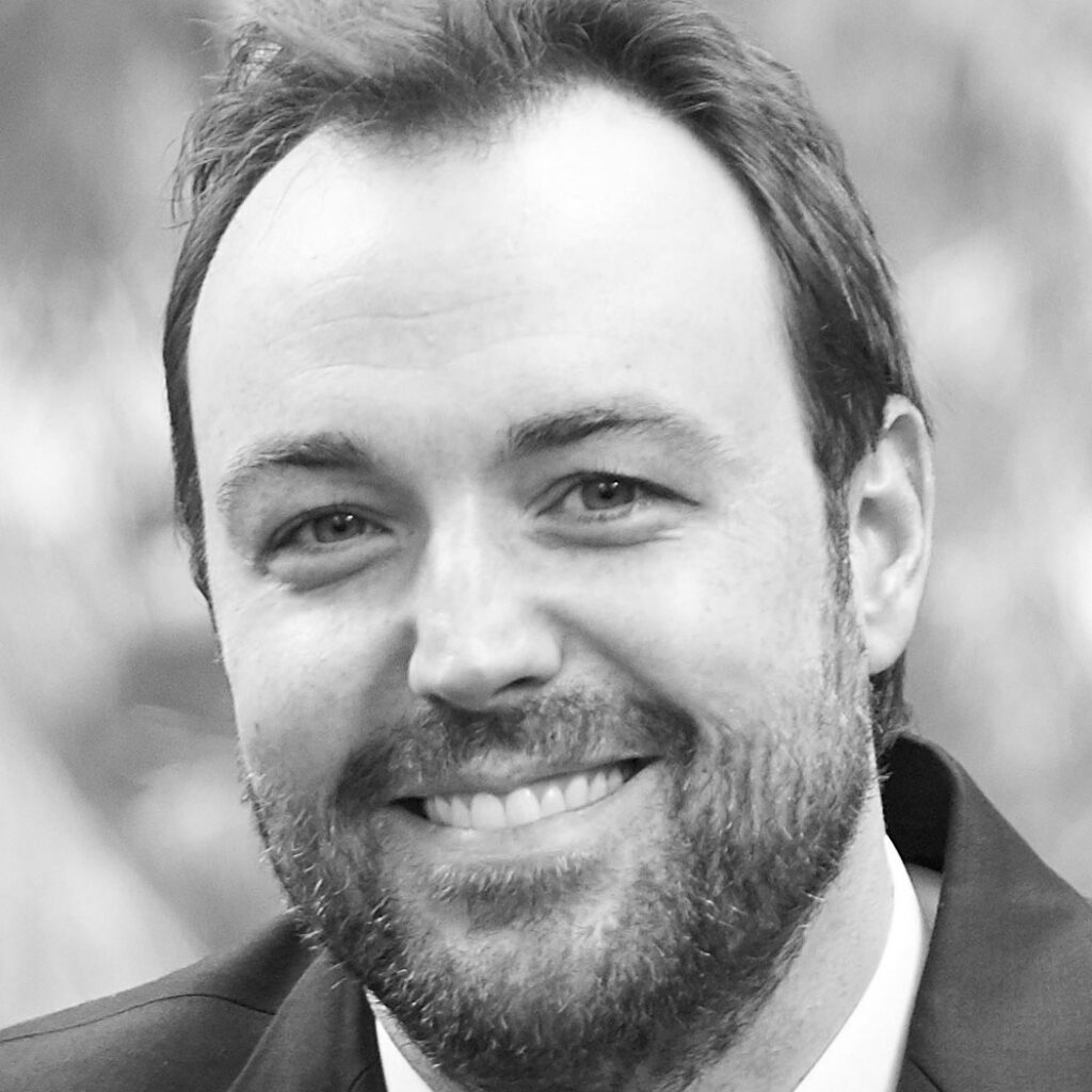 aboutUs – REJournals