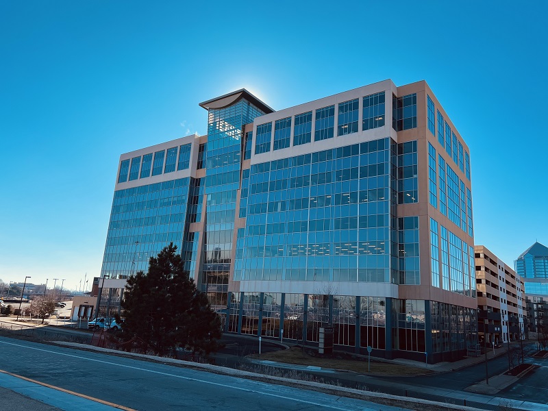 Colliers close 67,000-square-foot lease at Minnesota office building ...