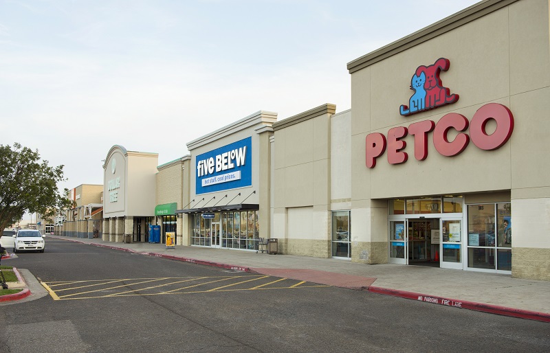 JLL Capital Markets negotiates sale of 222,291-square-foot retail ...