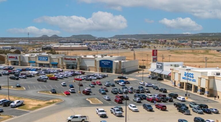 Hanley Investment Group closes sale of 92,000-square-foot shopping ...