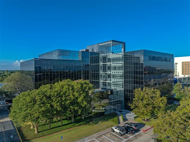 JLL Capital Markets closes sale of 105,493-square-foot office property ...