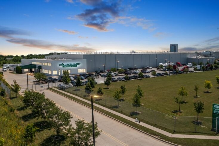 Colliers negotiates sale of Whole Foods Market building in Chicago ...