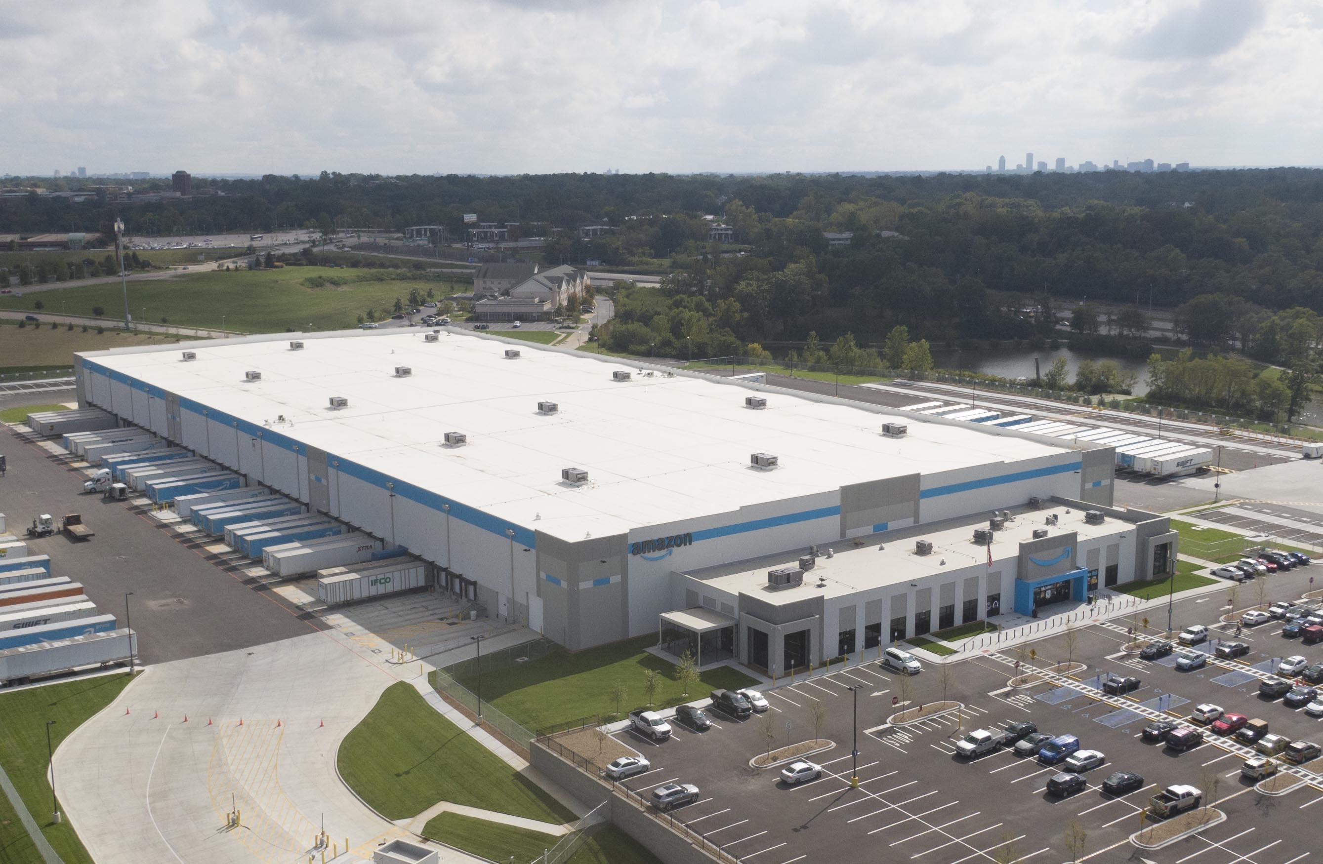 Commercial construction in 2022: A story of soaring demand and rising ...