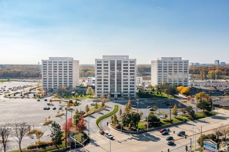 Transwestern negotiates 128,894-square-foot lease renewal at Rolling ...
