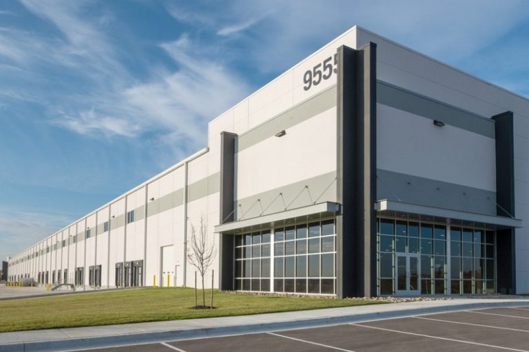 UPS Supply Chain Solutions leases 210,600 square feet at Hunt Midwest ...