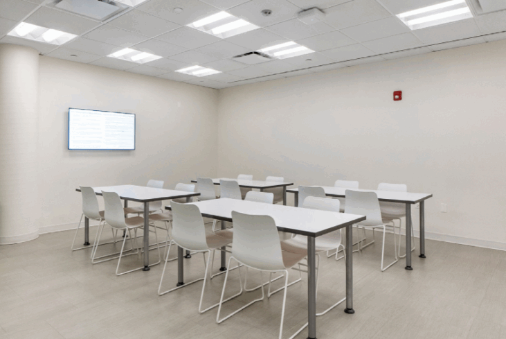 A case study in bringing new life to collaboration space, break rooms: Rightsize Facility’s work ...