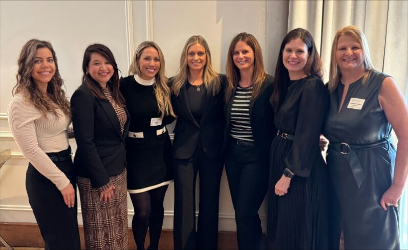 Insights from the Chicago area’s top female leaders draw big crowd to ...